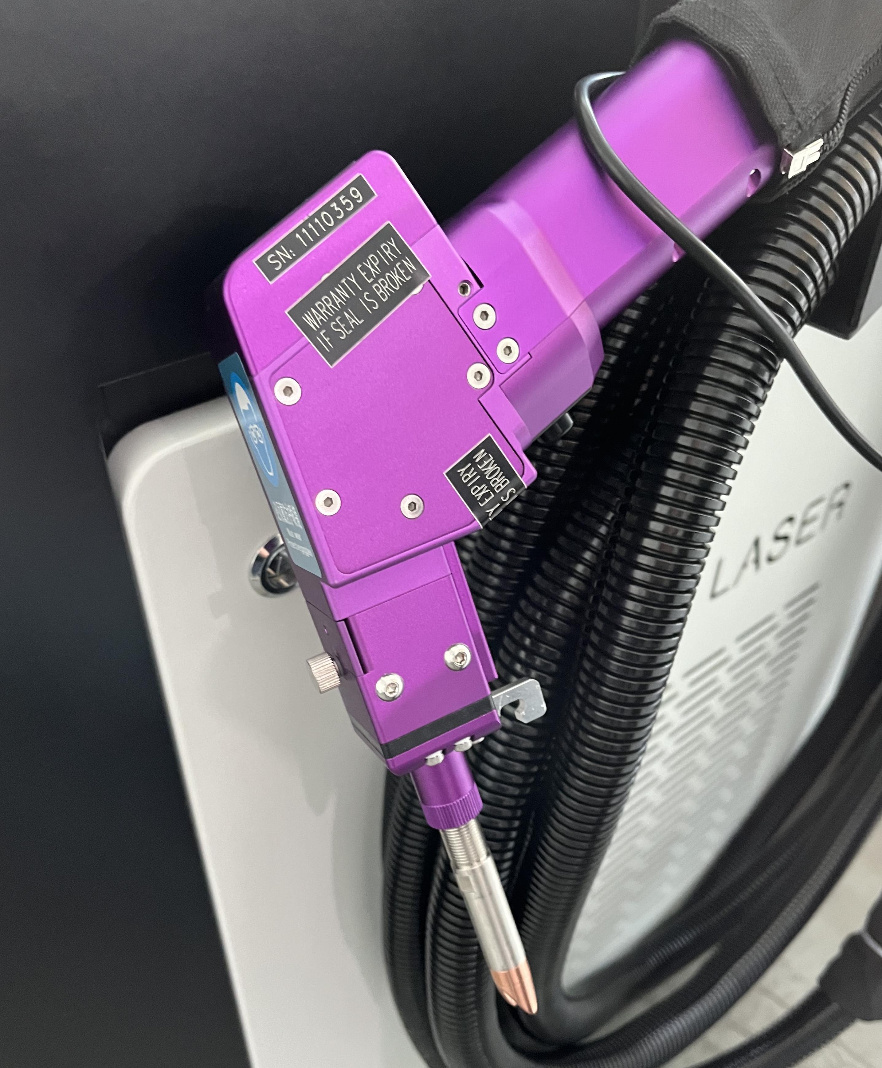 Laser handheld wobble fiber laser welding head with wire feeding auto ...